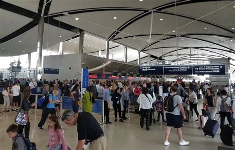 Най големият It срив в историята банки летища и телевизии спряха работа по целия свят