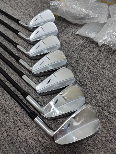 Fourteen Golf Irons Set Mens Irons 49p Graphite Steel Shafts From
