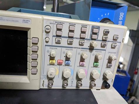 Tektronix Tds 2024 전자 테스트 장비 판매 가격 293681689에 사용됨 Cae에서 구매