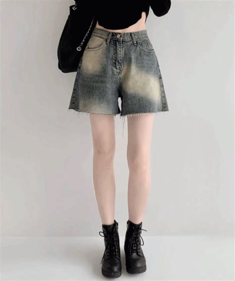 모델강추💗~xl 빈티지 나염 워싱 밑단 데미지 오버핏 와이드 데님 숏팬츠 에이블리