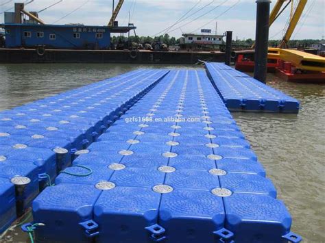HDPE Modular Floating Dock For Big Boats Jet Skis OEM Wholesale