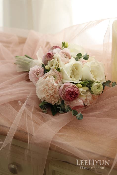 꽃다발 포장하기 이현꽃예술학원안양군포산본꽃학원플로리스트학원플로리스트자격증금정화훼장식기능사프리저브드플라워 네이버 블로그