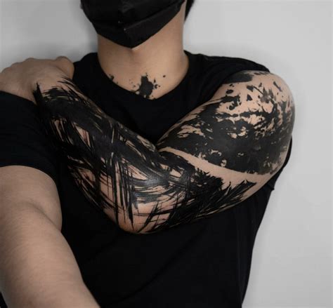 33 Breathtaking Blackout Tattoo Ideas For Men And Women In 2024