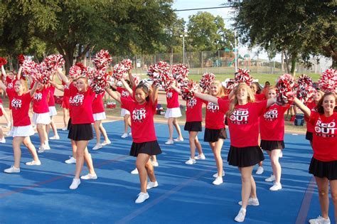 Lhhs Cheerleaders To Host Youth Clinic Lake Highlands