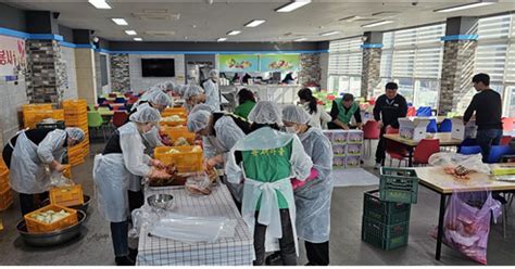 세아메카닉스와 에이치피케이 임직원 연말 맞아 김치·연탄·기부금 전달 등 사회공헌 앞장