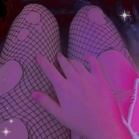 Fake Girls Thick Thighs Pics Beautiful Girl Facebook Girl Pictures Girl Photos Thunder