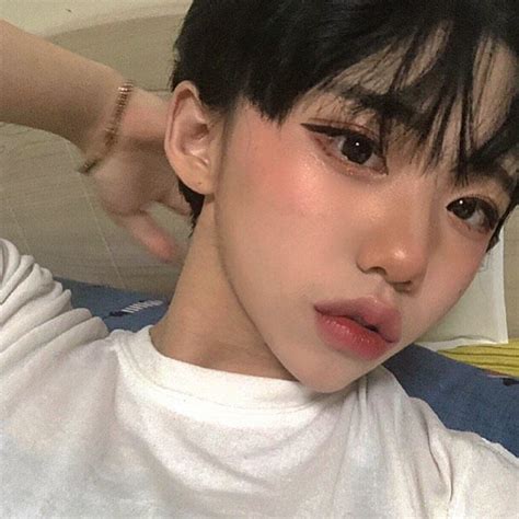 송연정 on Instagram 투블럭 연정 Everyday Makeup Instagram Accounts Lips Photo And Video Instagram