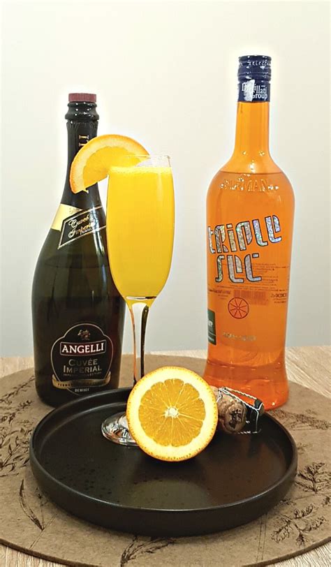 The Classic Mimosa Recipe Step By Step Foodiosity