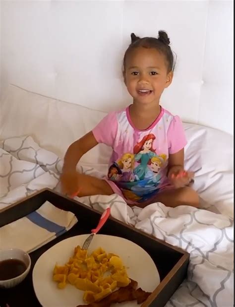 Chrissy Teigen John Legend Celebrate Daughter Lunas 4th Birthday