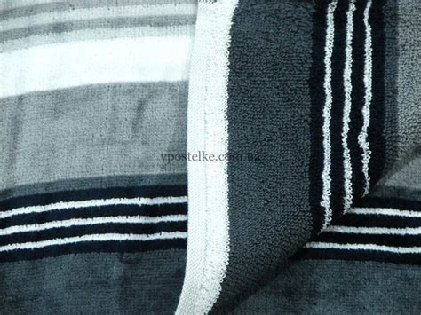 Купить велюровое полотенце в серую полоску – VPostelke