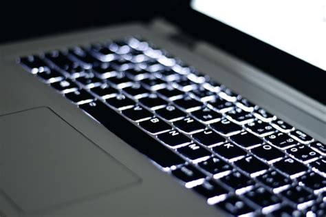 How To Disable The Trackpad On A Macbook When Using A Mouse