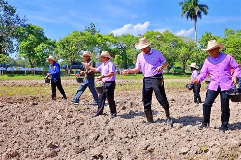 เชียงราย จัดงานวันดินโลก 2567 น้อมรำลึกและเทิดพระเกียรติคุณในหลวงรัชกาลที่ 9 เชียงรายโพสต์