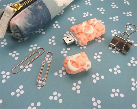 Clé Usb Customisés Tuto à Retrouver Dans Le Magazine La Tribu Des Idées Clé Usb Clé Je M