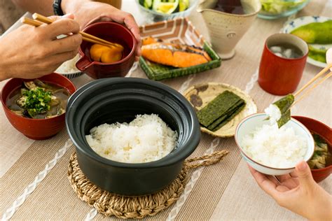 Kimono Mom Donabe Small Induction Compatible