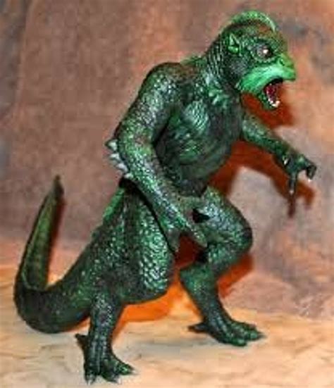 Ymir 20 Million Miles To Earth 135 Vinyl Model Kit Figures