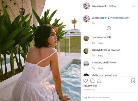 9 Hot Sexy Vanesha Priscillia Bikini Pics