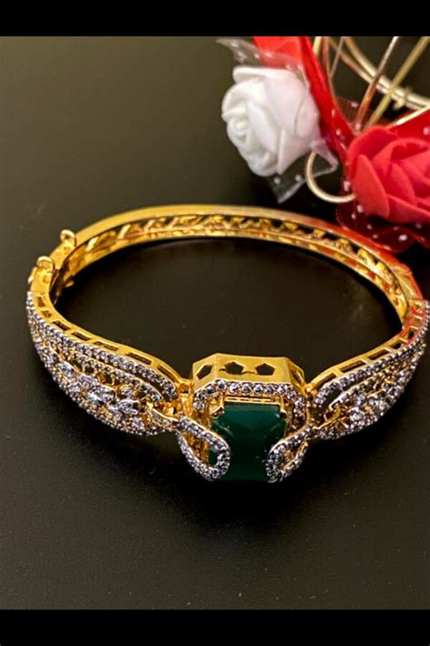 Jb001BG – Ensemble Pakistan