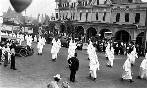 Pierce V Society Of Sisters 1925