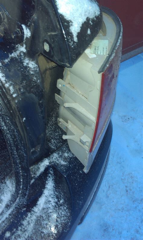 Замена лампочки заднего габарита на opel astra h sedan — Opel Astra H ...