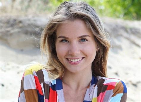 Lola Krit Biographywiki Age Height Career Photos And More