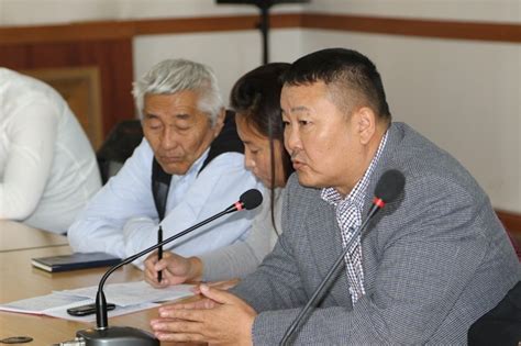 ДАРХАН УУЛ АЙМГИЙН АЯЛАЛ ЖУУЛЧЛАЛЫН БОДЛОГО БОЛОН УТААГҮЙ ДАРХАН ДЭД ХӨТӨЛБӨРТ ИРГЭД САНАЛАА ӨГЛӨӨ