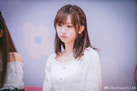 美少女SNH48 赵佳蕊迷人写真美照