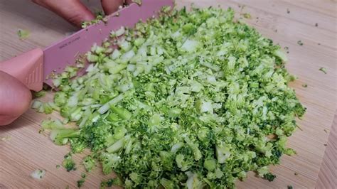 아침 저녁 흰 쌀밥이 부담될때 브로콜리를 잘게 다져보세요🥦속이 편안한 한끼가 완성됩니다 브로콜리요리브로콜리 다이어트요리 Youtube