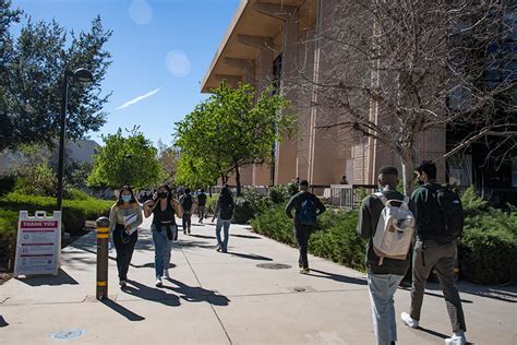 SCVNews Com CSUN Welcomes Babes Back 08 29 2022