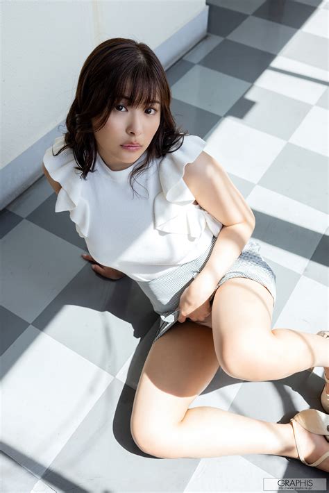 Hina Nitori 似鳥日菜 Graphis Limited Edition Foamgirl