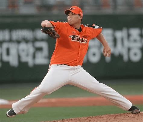 류현진 프로필 나이 결혼 아내 배지현 연봉 재산 은퇴