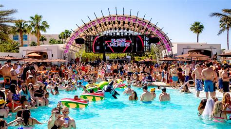 Daylight Las Vegas Pool Party Daylight Beach Club Exploring Las