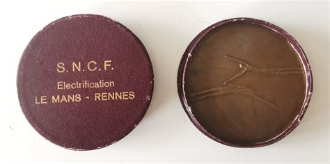 Médaille S N C F Électrification Le Mans Rennes Signée Par
