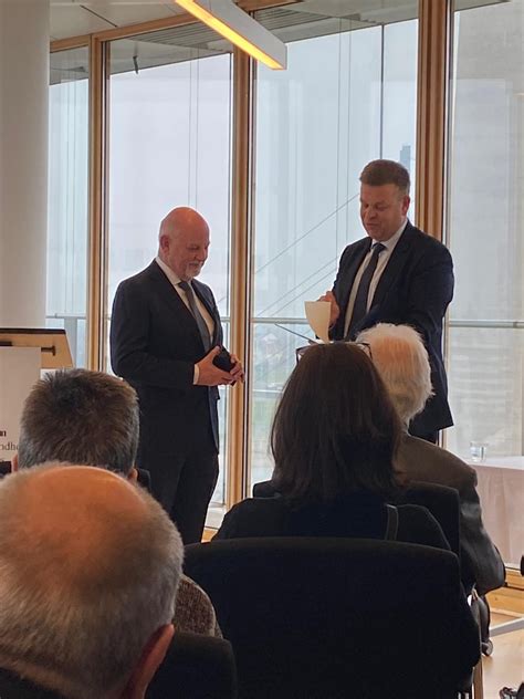 Ukb Newsroom Verleihung Des Verdienstordens Der Bundesrepublik