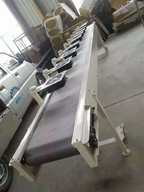 不锈钢输送机厂家 山东网带链板输送机济南青岛潍坊淄博临沂认准德州华源机械经久耐用
