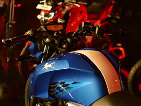 Tvs Apache Rtr 160 Price All New Tvs Apache Rtr 160 4v Launched At Rs