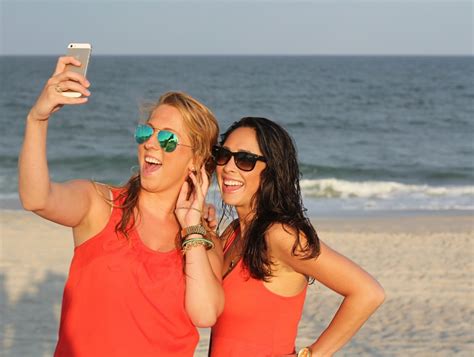 astuces pour bien réussir un selfie SimplyCards