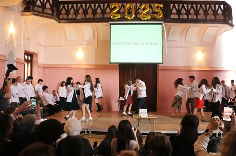 მეექვსე საავტორო სკოლა ოფიციალური გვერდი Sechste Autorisierte