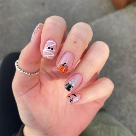 Creative Halloween Nail Design Simple Nails Stylish Nails Halloween