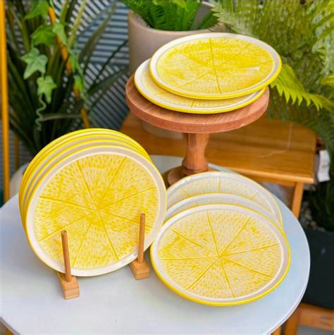 საწყობი ბიბი ნაკრები 6 პერსონაზე 🔖 100 40 ლარი ნაკრებში შედის 6 დიდი თეფში 6 პატარა თეფში 1