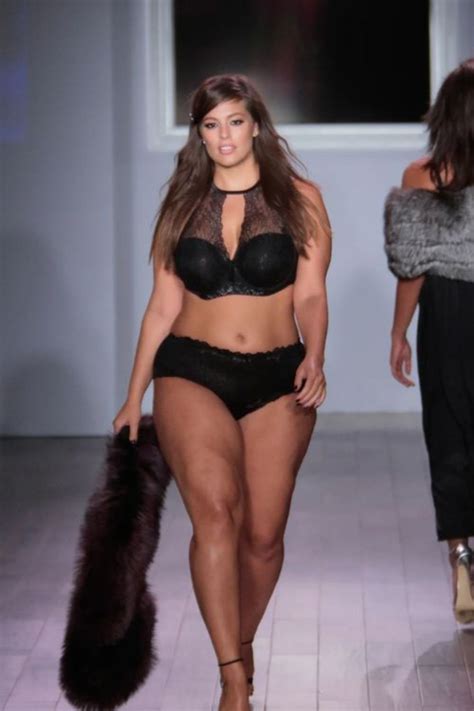 Top Plus Size Runway Models To Empower Body Positivity
