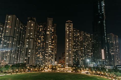 무료 이미지 대도시 지역 도시 풍경 시티 중심지 마천루 밤 탑 블록 인간 정착 지평선 경계표 분양 아파트 도심 건축물 주거 지역 혼합 사용