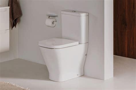 Тоалетни чинии за моноблок Рока България