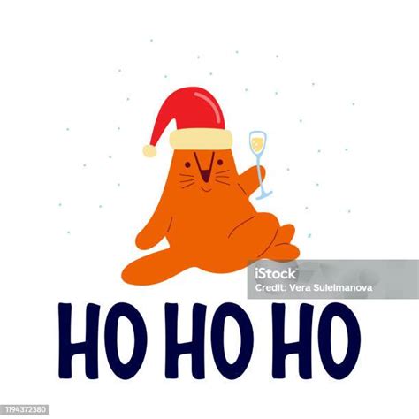 재미 귀여운 벡터 일러스트 호호 글자 산타 모자를 쓴 빨간 고양이가 샴페인과 함께 앉아 있습니다 크리스마스와 새해 축 하 개념입니다 새해 분위기입니다 카드 배너 포스터