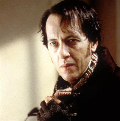 Charles Dickens Bob Cratchit Is Voted The Most Inspirational Dad Of All Time By Uk Fathers