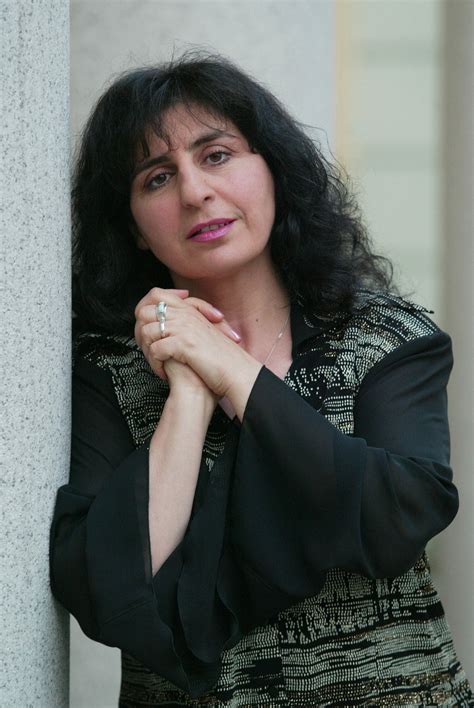 Morderca Córki Eleni Na Wolności