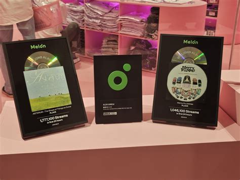 플레이브 X 더 현대 서울 팝업스토어 외관 구경 버튜버 에펨코리아