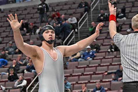 Bechtold Celebrates His Victory As The Referee Awards Him His Four Back