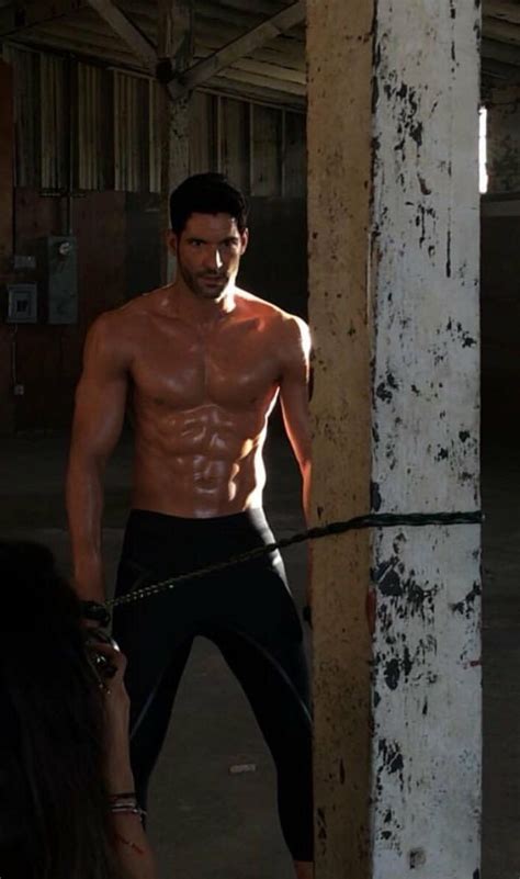 Se Lúcifer Fosse Assim Tom Ellis Lucifer Fangirl The Perfect Guy Morning Star Muscular