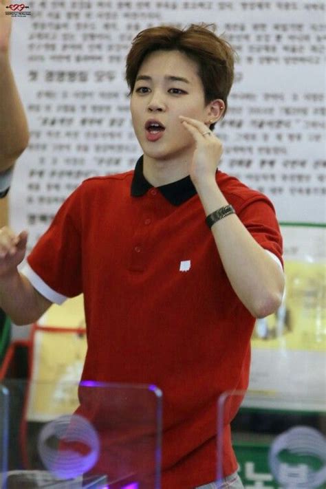 Pin Oleh 모 건 Di 박 지 민 Chim Chim Kim Namjoon Kim Taehyung Jeon