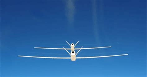 Test Shows In Flight Refuelling Capabilities Of Hale Aircraft